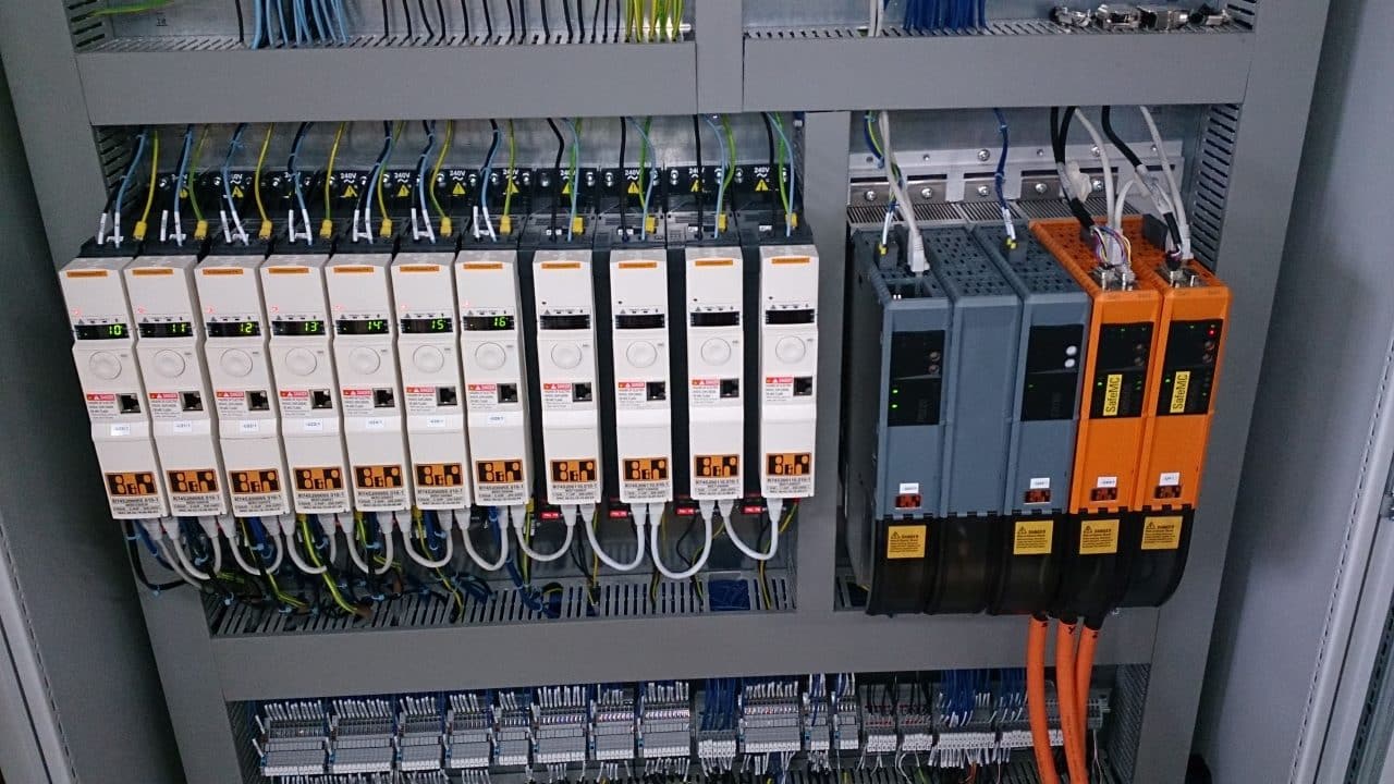 Case Study - Plastic Dip Moulding System Retrofit - Adbro Controls